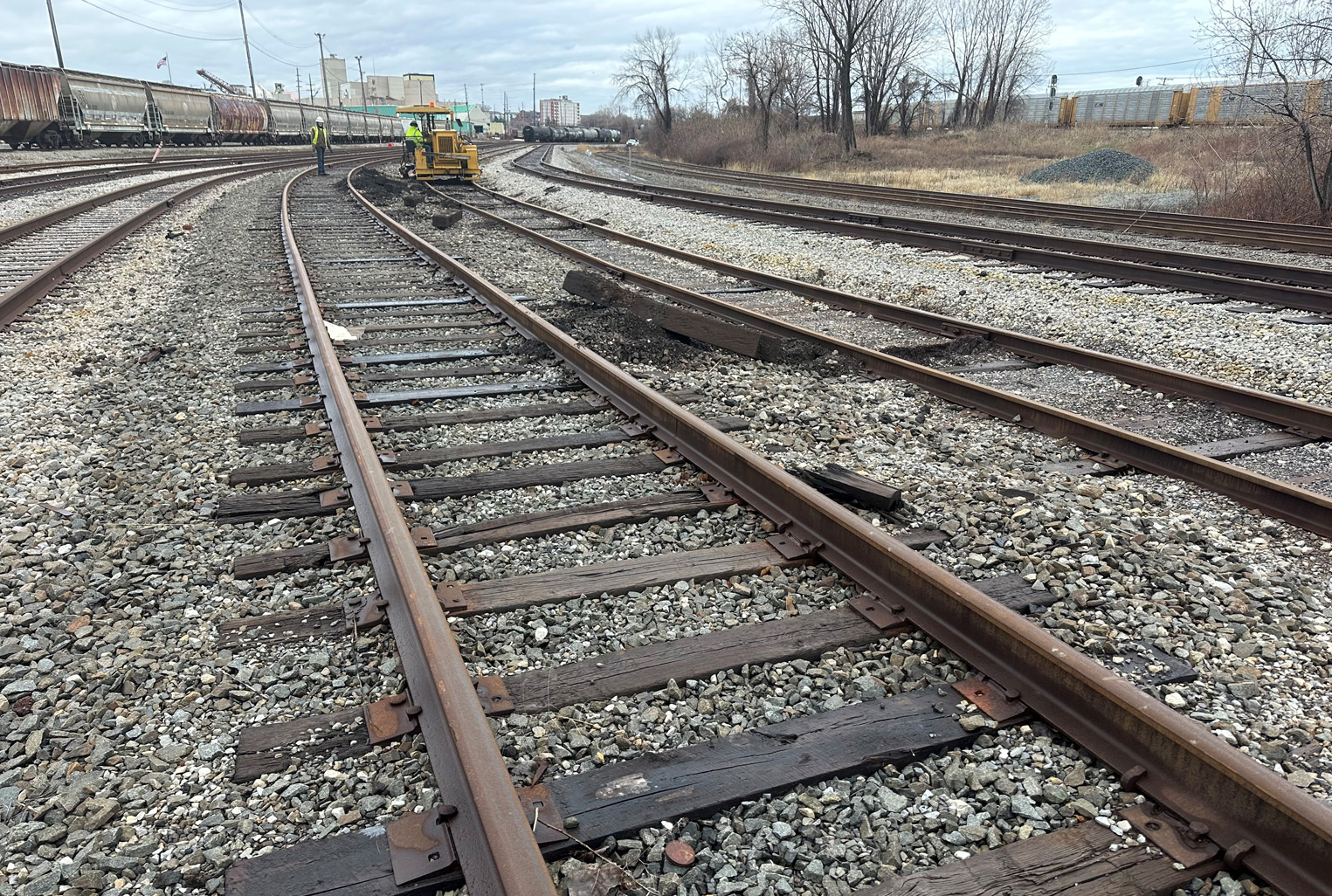 Railroad Tie Replacement Maintenance - Amtrac Ohio LLC